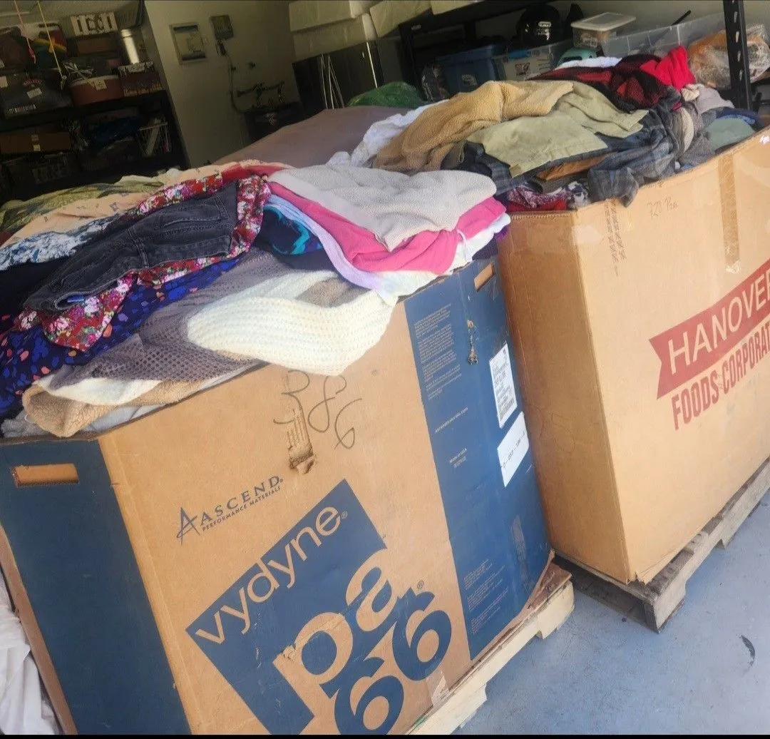 Item Shown On Screen Listen for Size & Brand · Whatnot: Shop, Sell, Connect