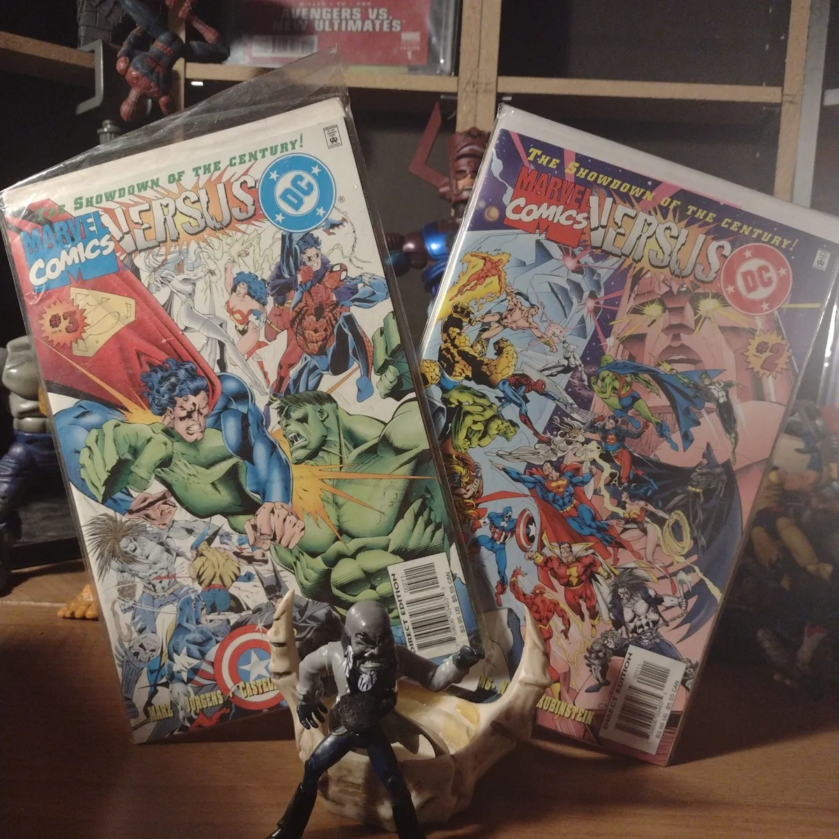 2 Marvel vs DC book bundle · Whatnot: Buy, Sell & Go Live