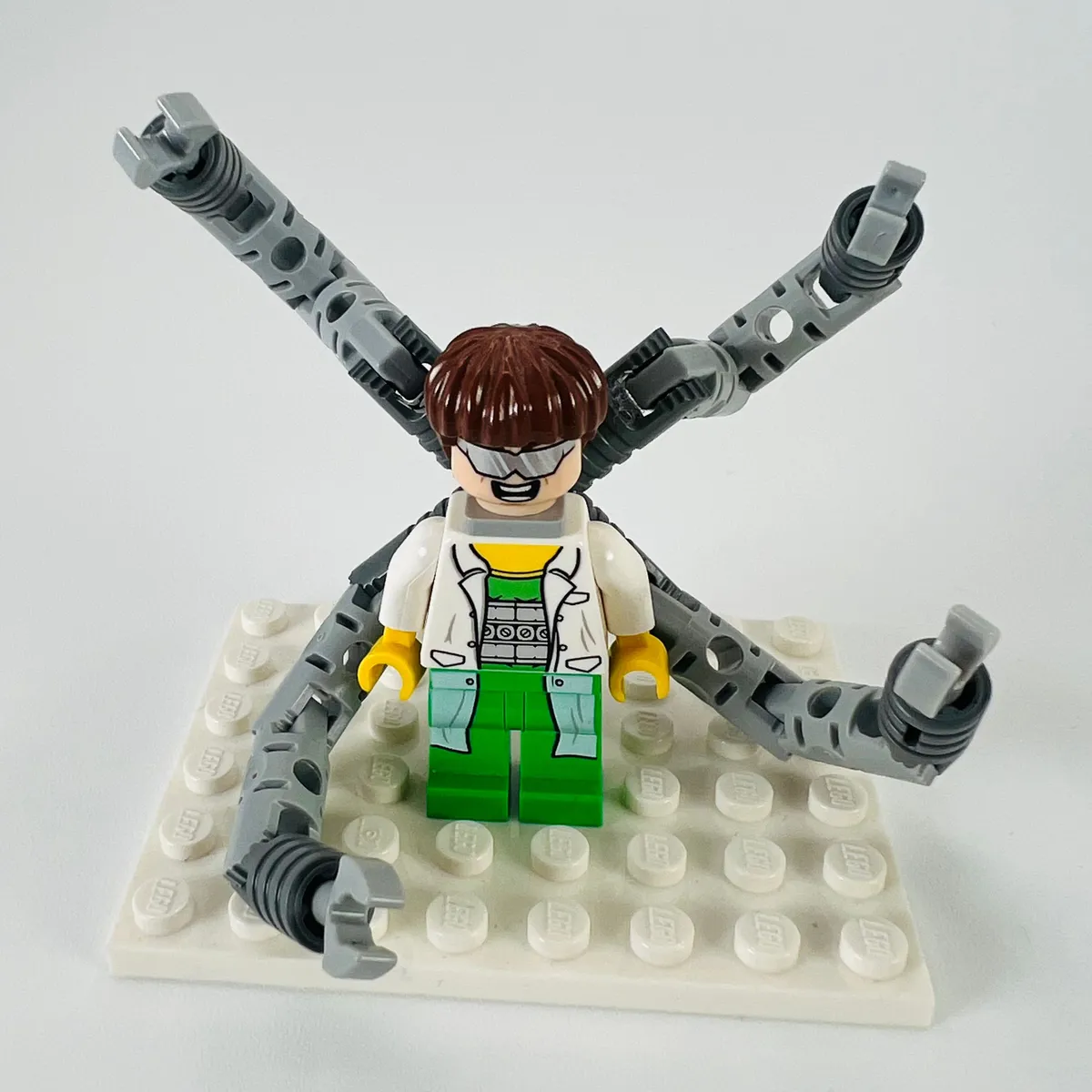 LEGO Marvel Dr Octopus ( Doc Ock ) Minifigure sh110 76015 Ultimate ...