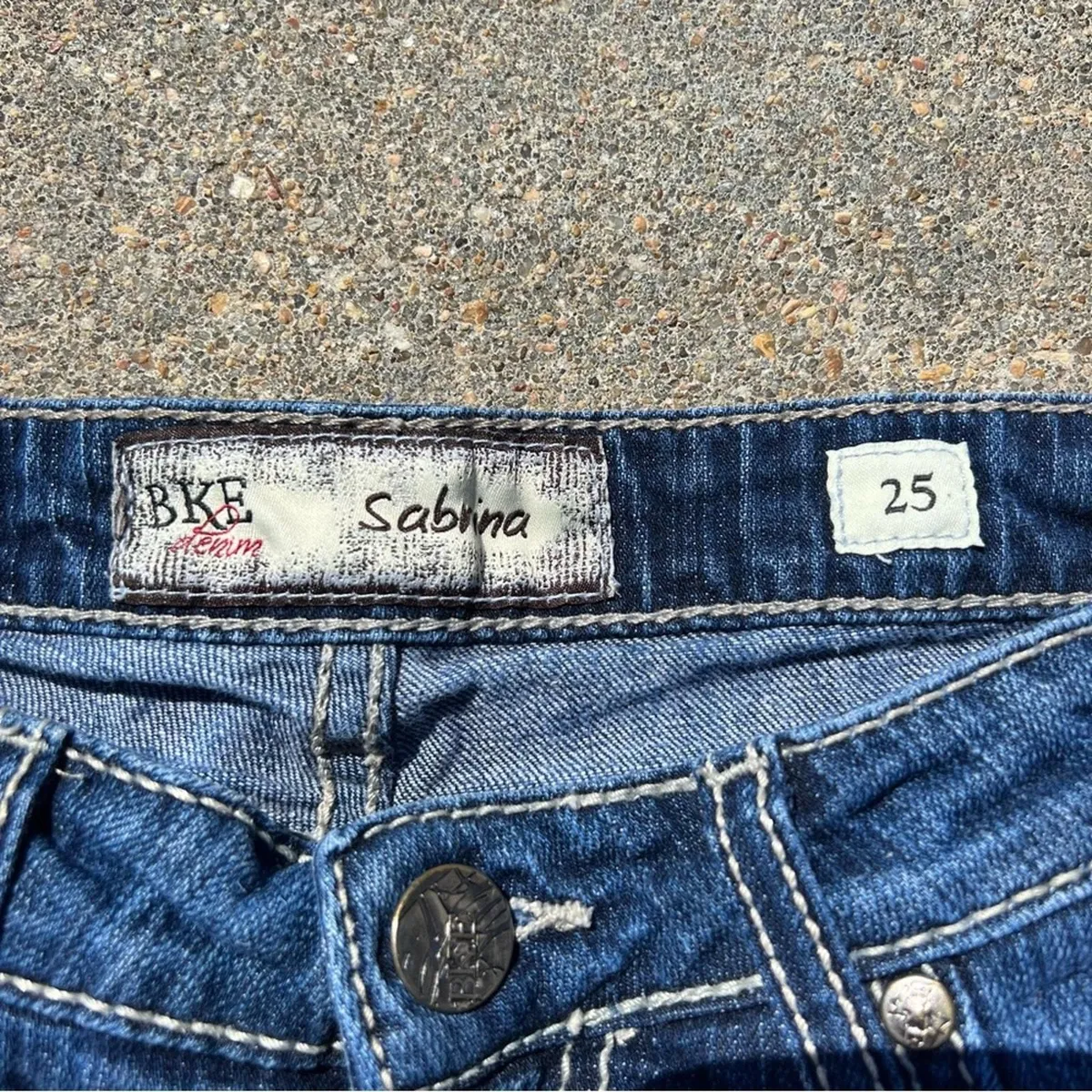 Buckle BKE Sabrina jean shorts size 25 - 25 - Bottoms - pre-owned ...