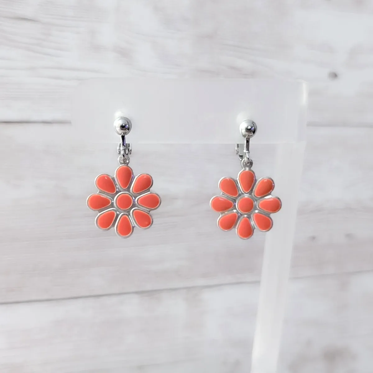 Vintage Clip On Earrings Orange & Silver Tone Flower Retro Dangle ...