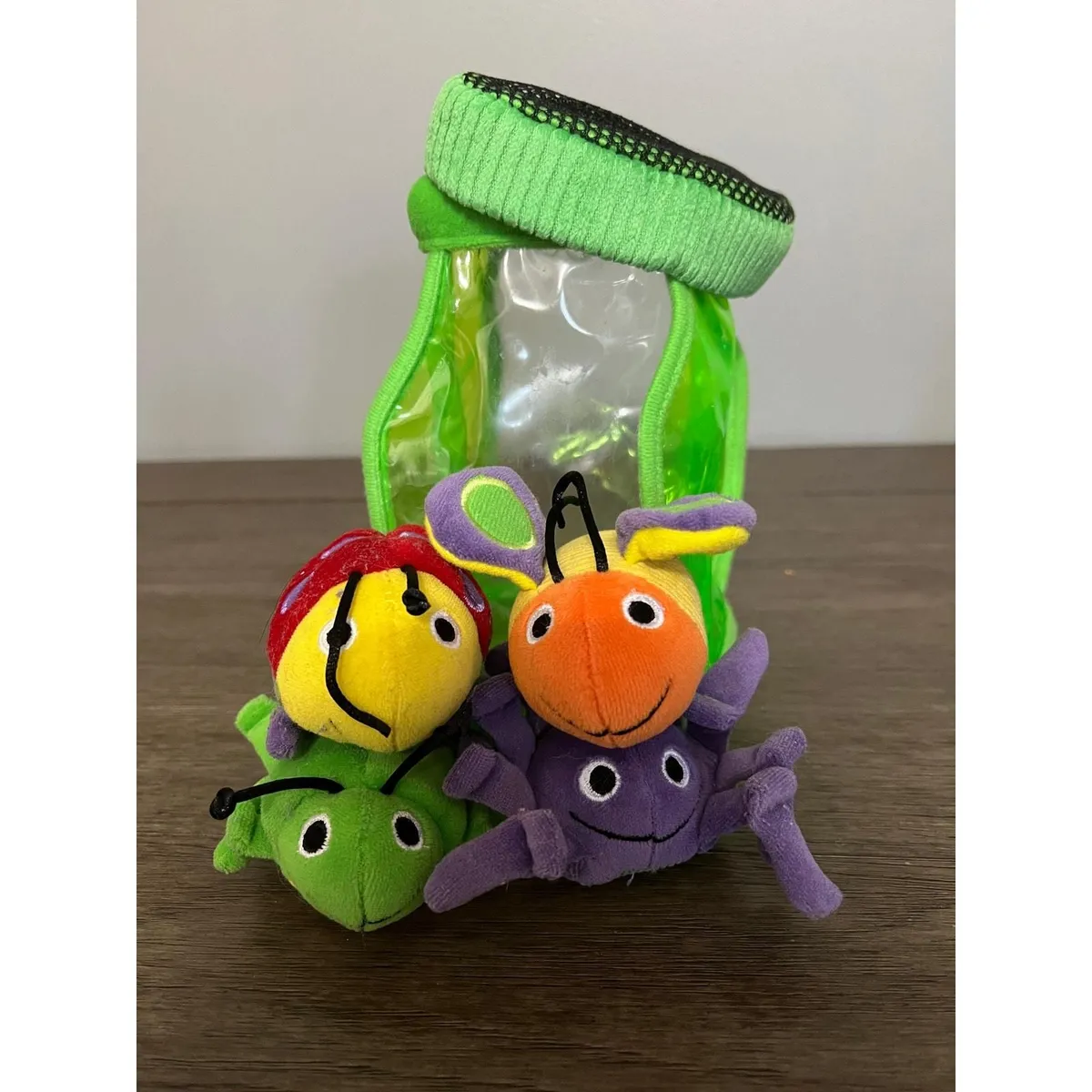 Melissa & Doug Bug Jug Fill and Spill · Whatnot: Buy, Sell & Go Live