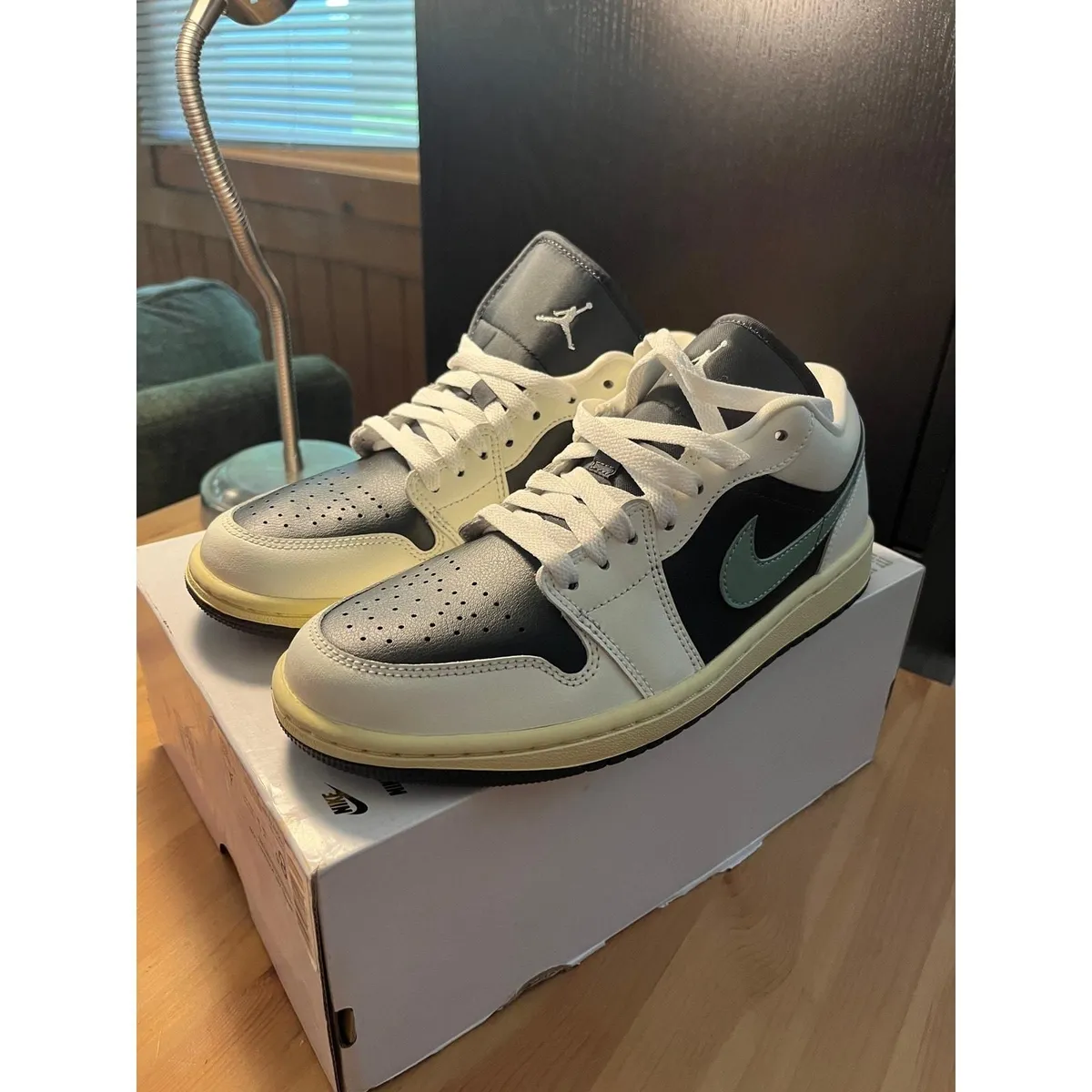 NEW Women's Air Jordan 1 Low- 8.5W · Whatnot: Buy, Sell & Go Live