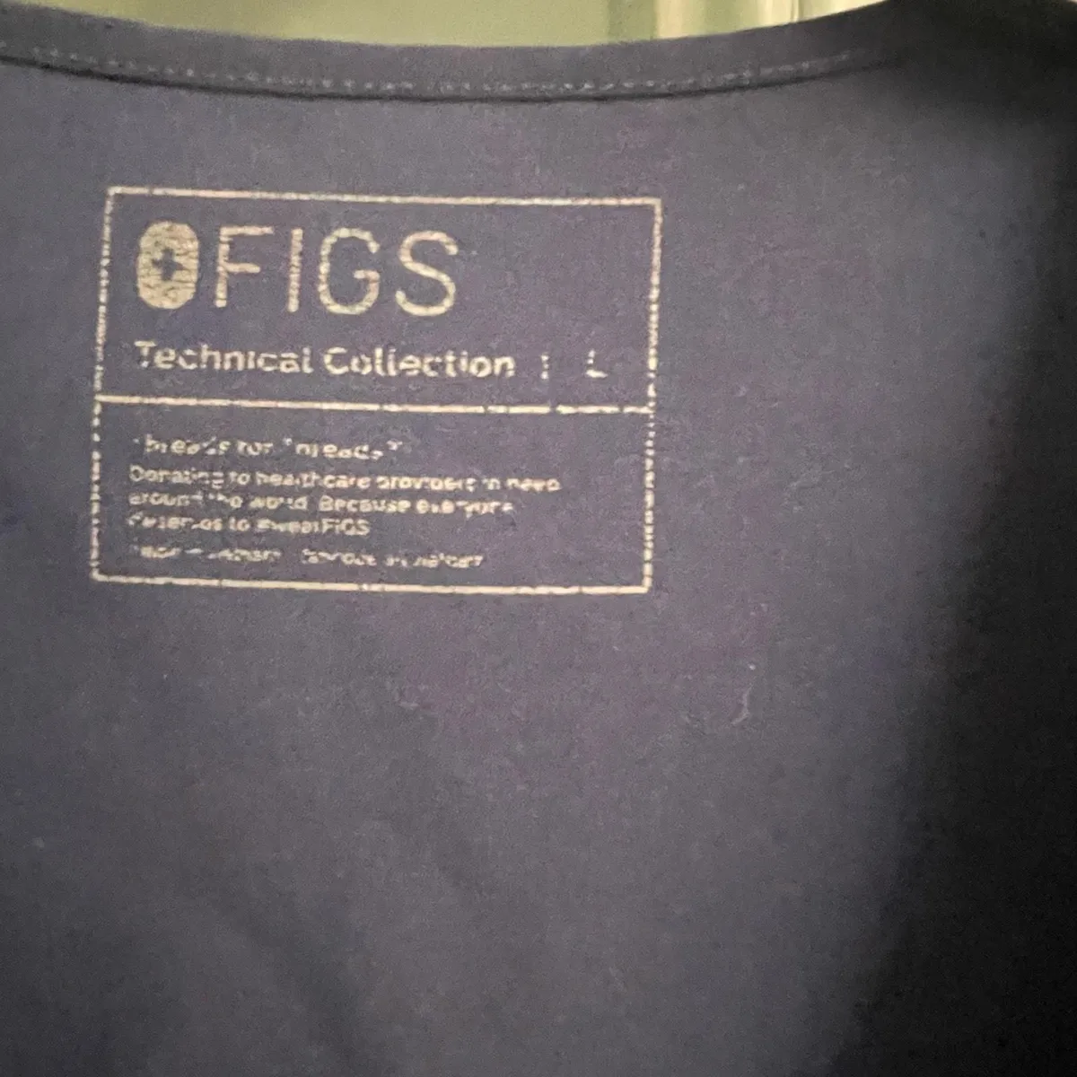 Figs Technical Collection Blue Scrub Top Womens Size Large · Whatnot ...