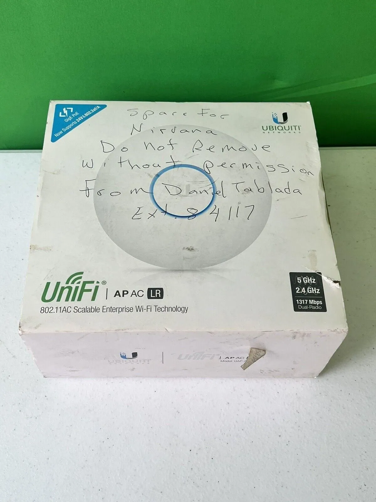 Ubiquiti UniFi AP AC LR 802.11ac 802.11AC Scalable Enterprise Wi-Fi ...