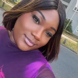 thelmamonae · Thelma Perez · Clips · Whatnot: Buy, Sell & Go Live