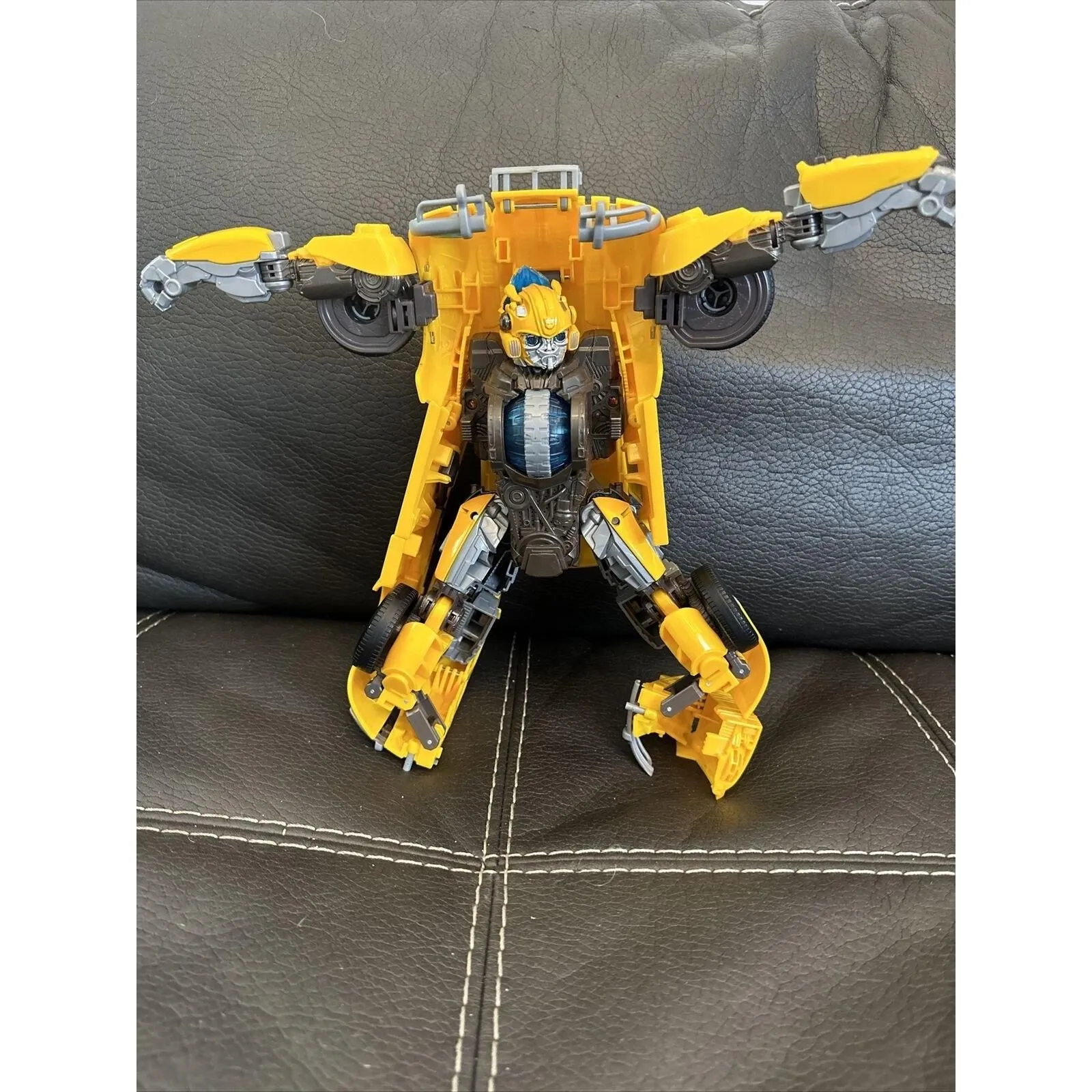 Hasbro Transformers 2017 Power Charge BumbleBee Works Missing Rear Door Whatnot Buy Sell Go Live